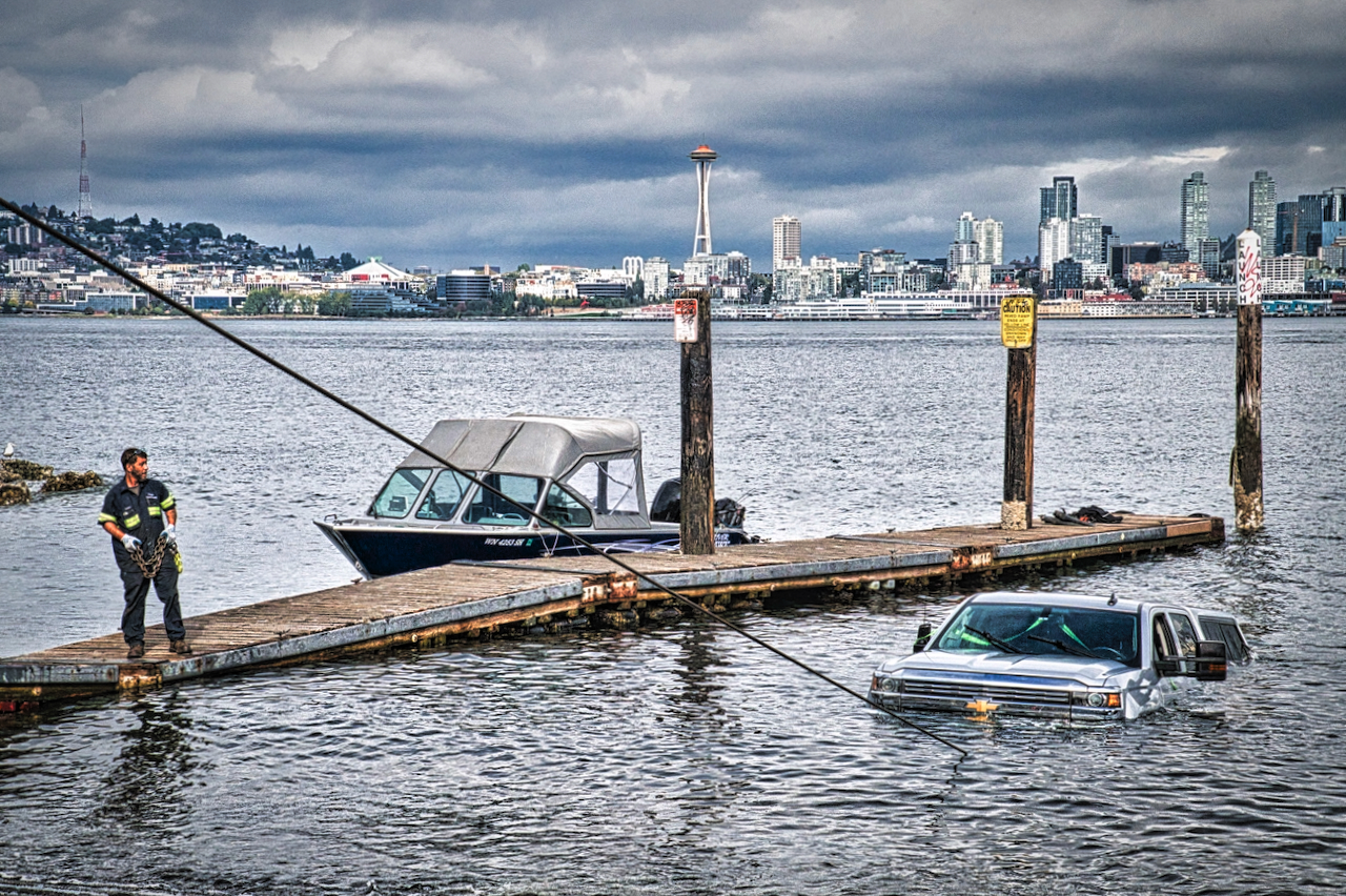 Truck and boat trailer go underwater in mishap at Don Armeni boat ramp ...